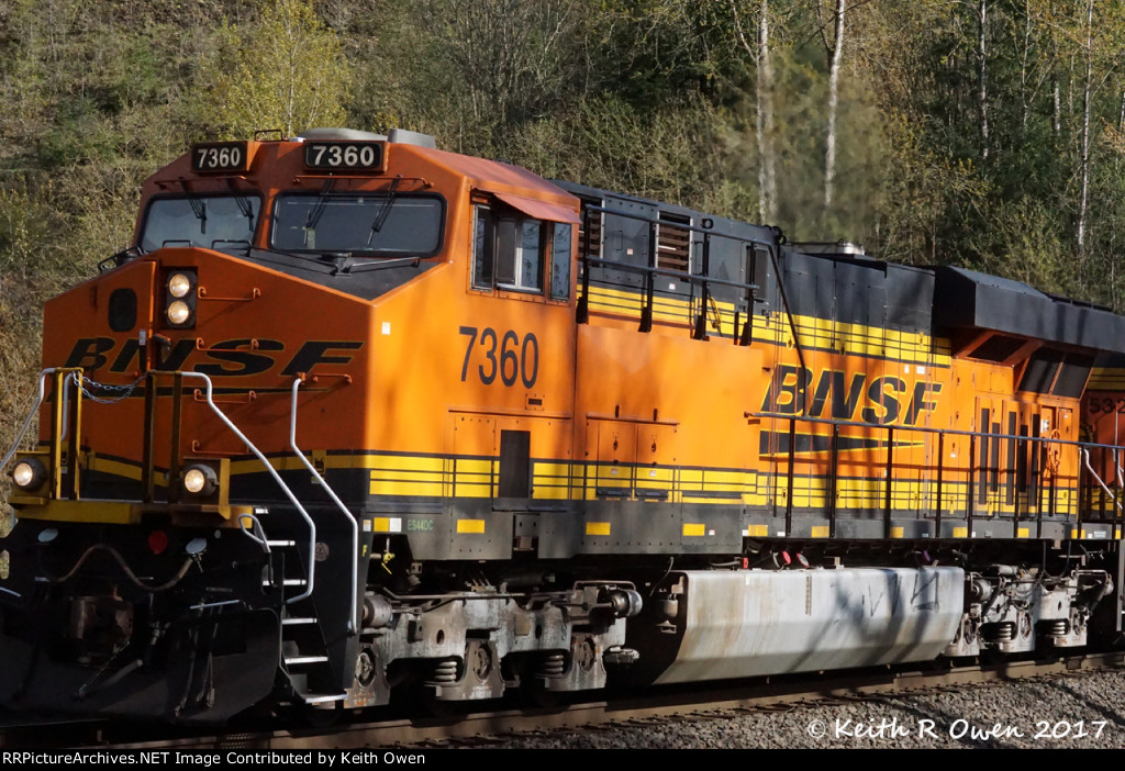BNSF 7360